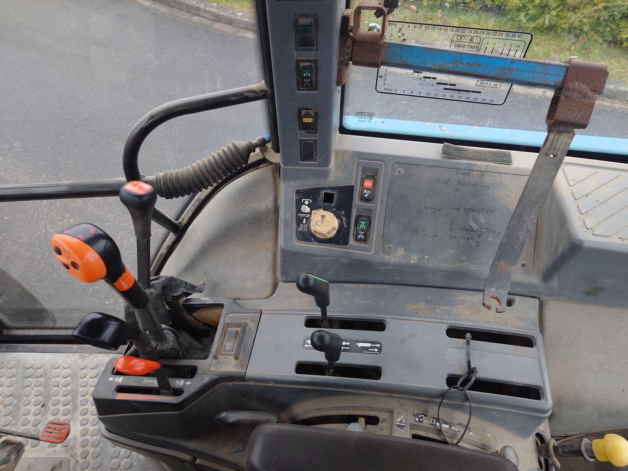 NH 7740 SLDP (2) - Beukeveld Exports BV