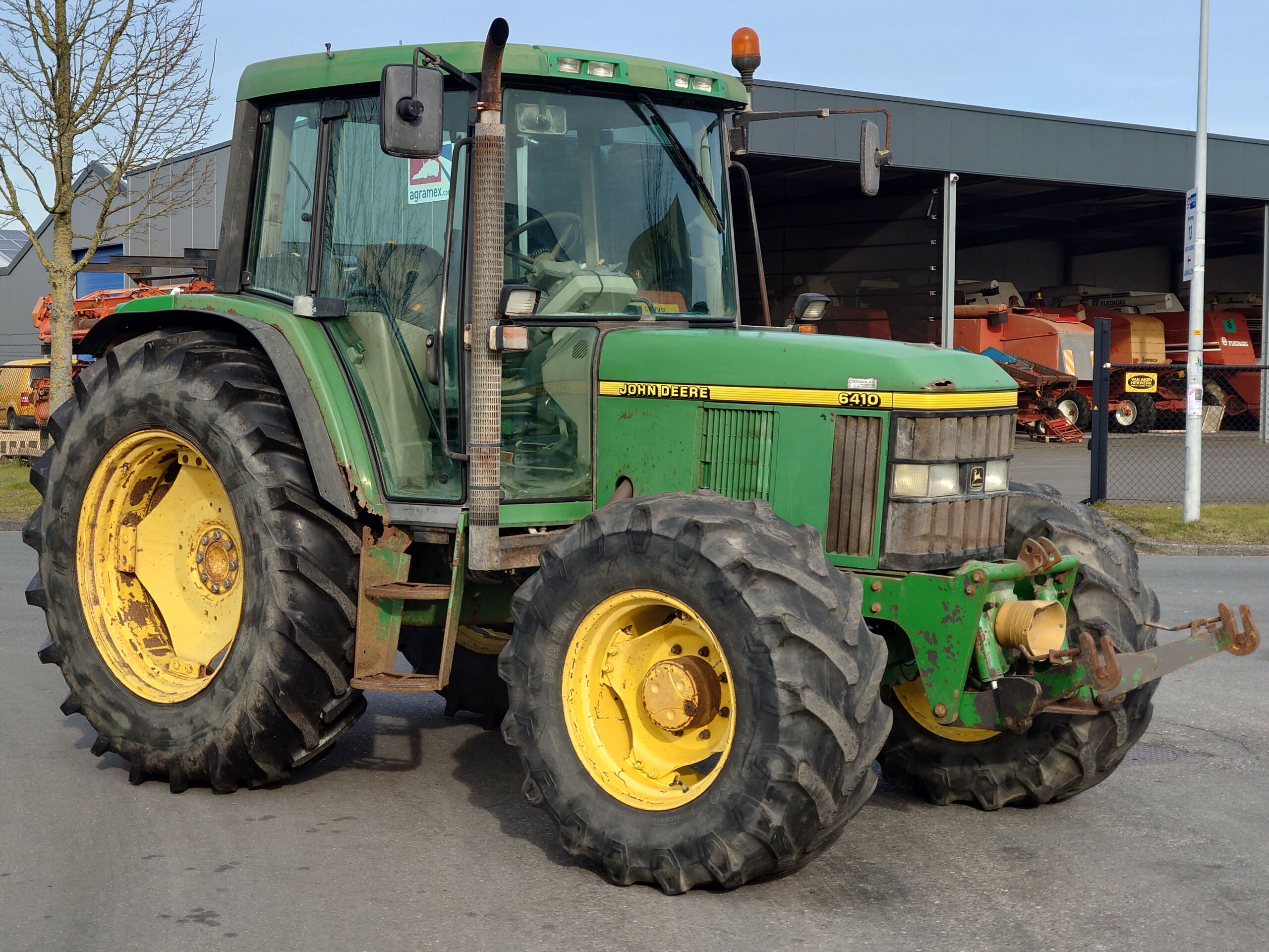John Deere 6410 Frontlift & Pto - Beukeveld Exports BV