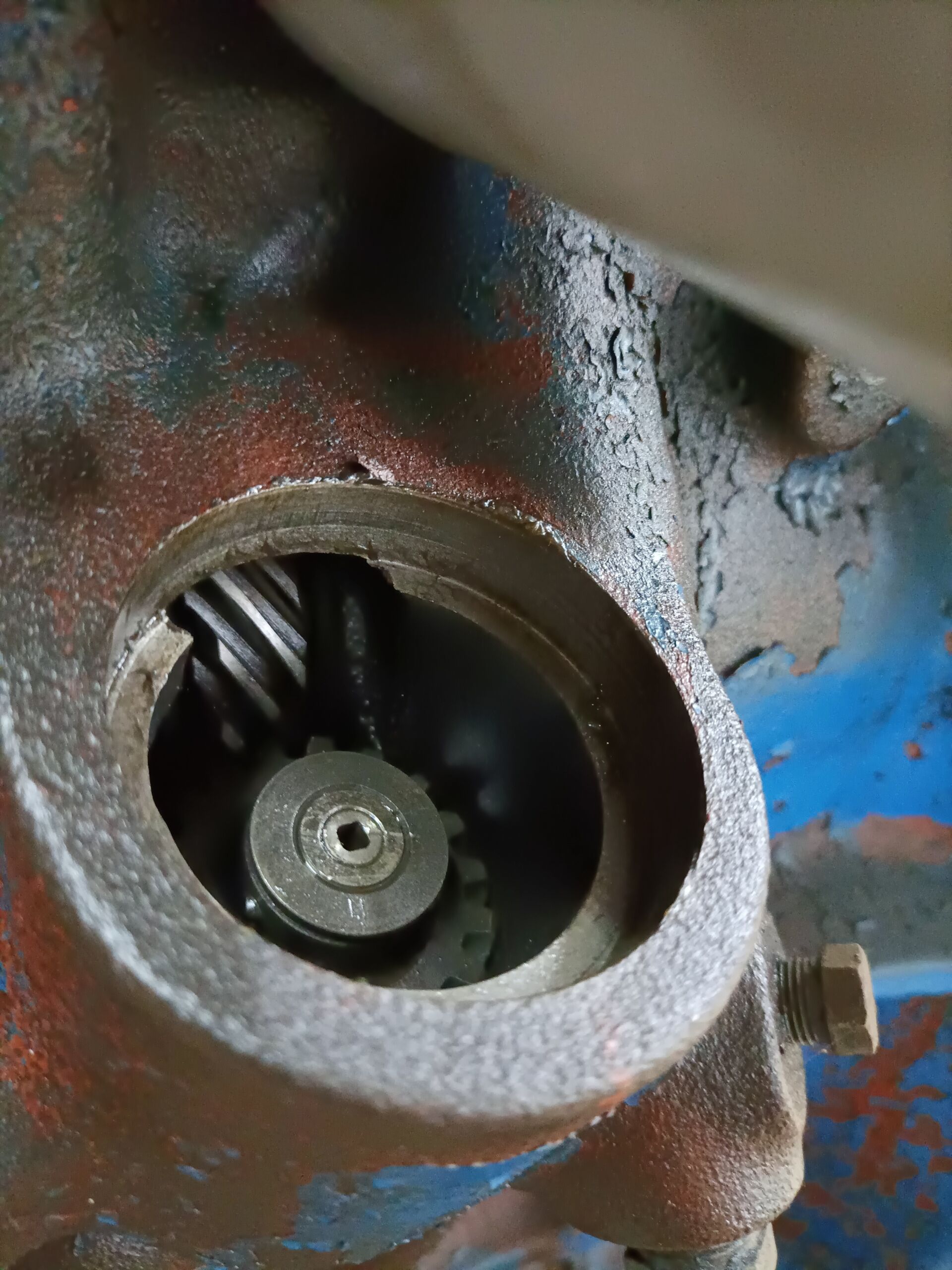 Overhauled Ford Engine E6NN 6015 (17) - Beukeveld Exports BV