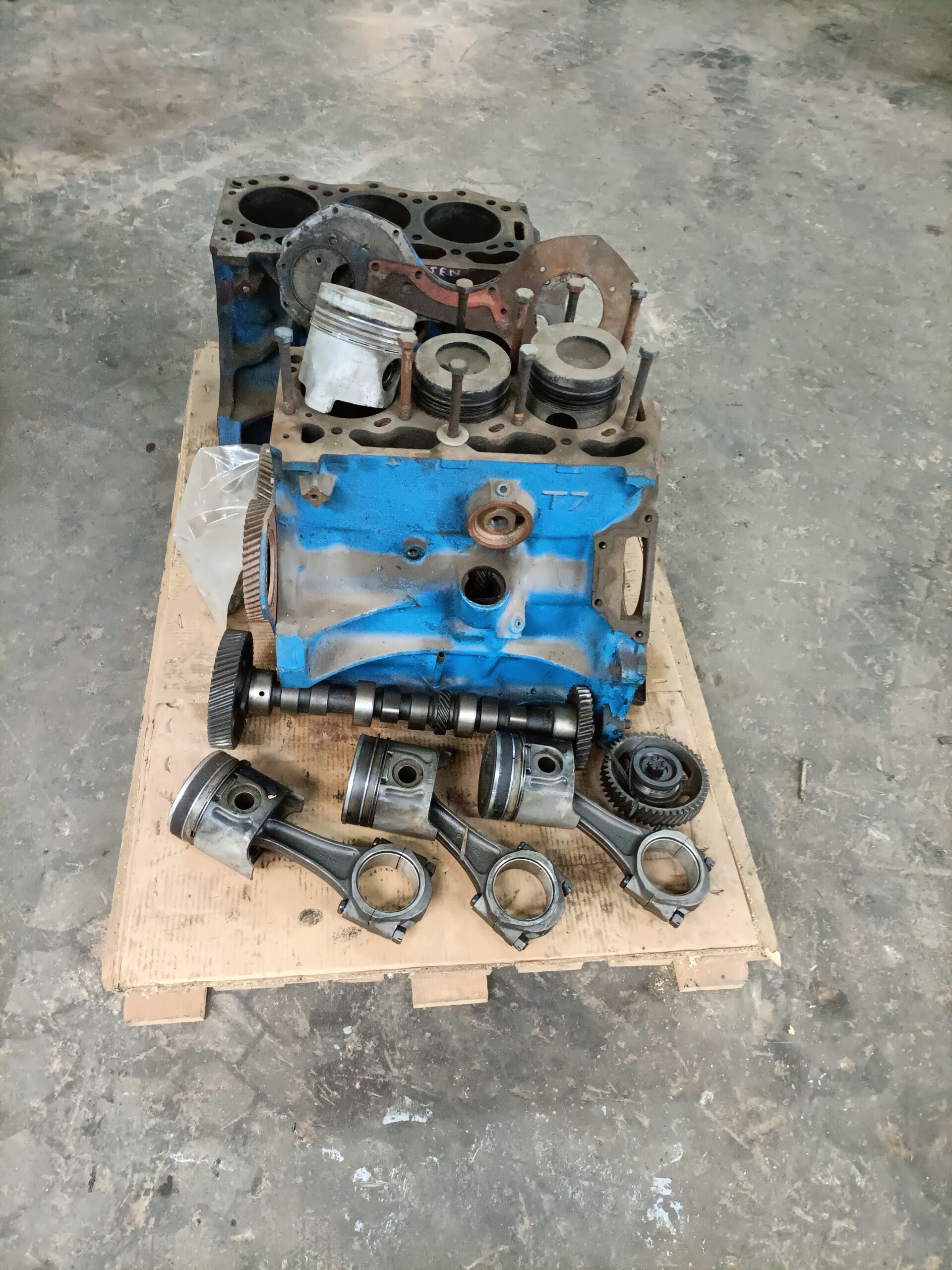 Used Ford Engines for Rebuilt (5) - Beukeveld Exports BV