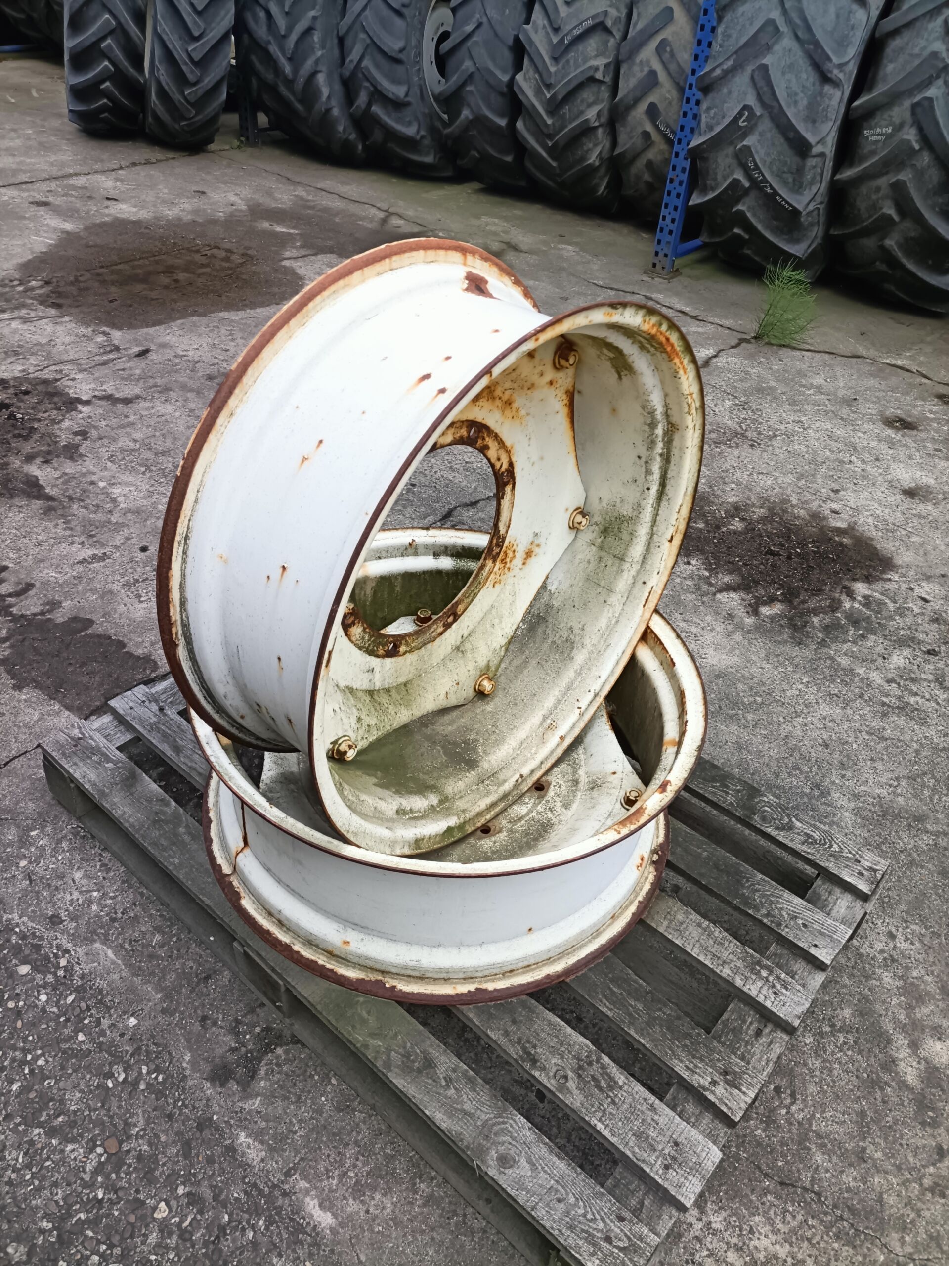 Used Rims 10x28 inch (6) - Beukeveld Exports BV