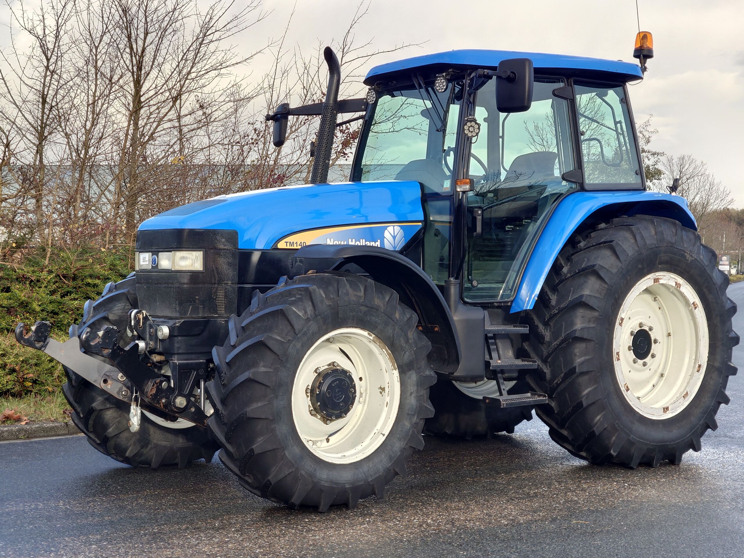 New Holland TM140 Synchro Command 40Km/h - Beukeveld Exports BV