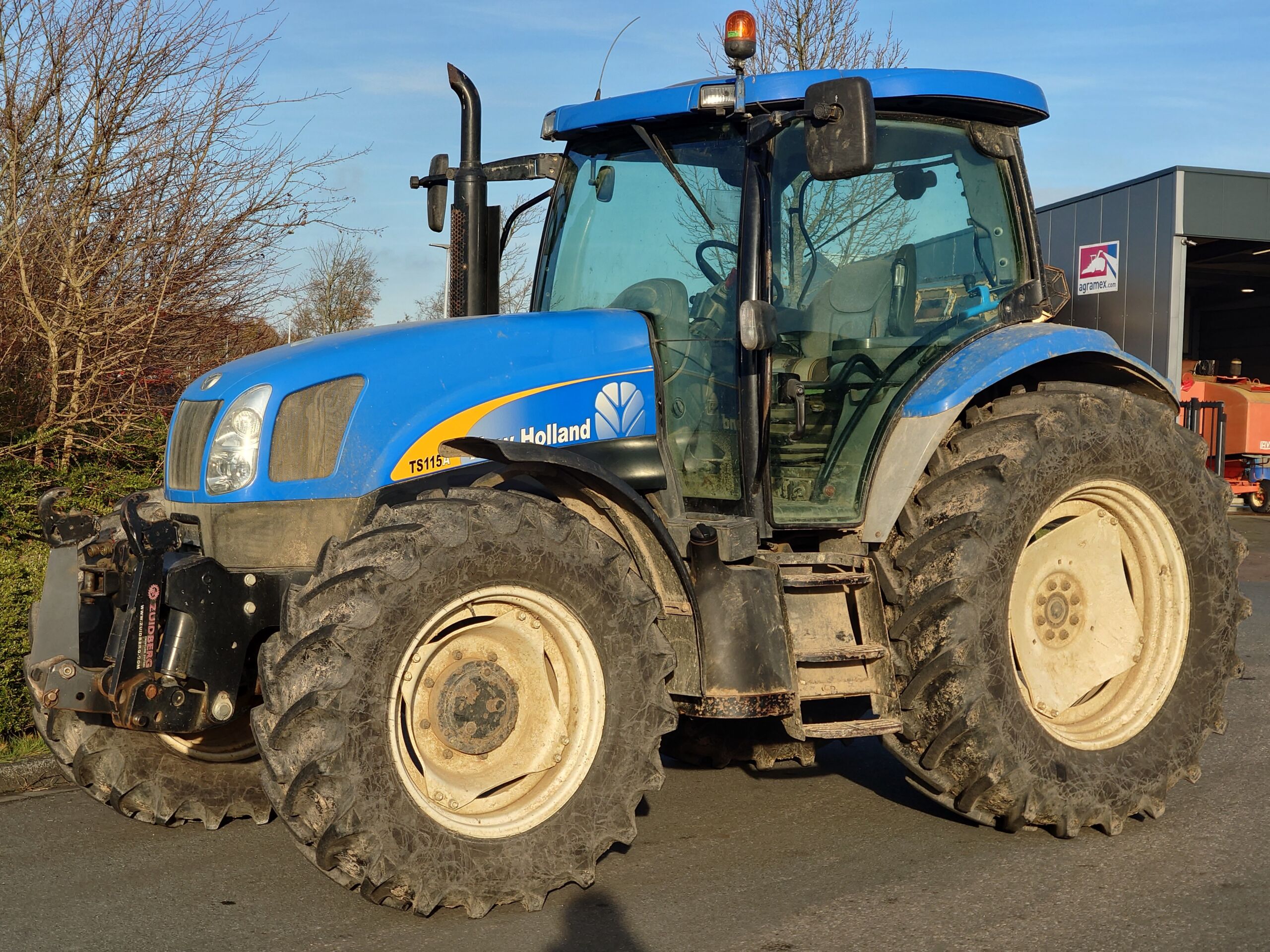 New Holland TS115 A Dual command plus deluxe - Beukeveld Exports BV