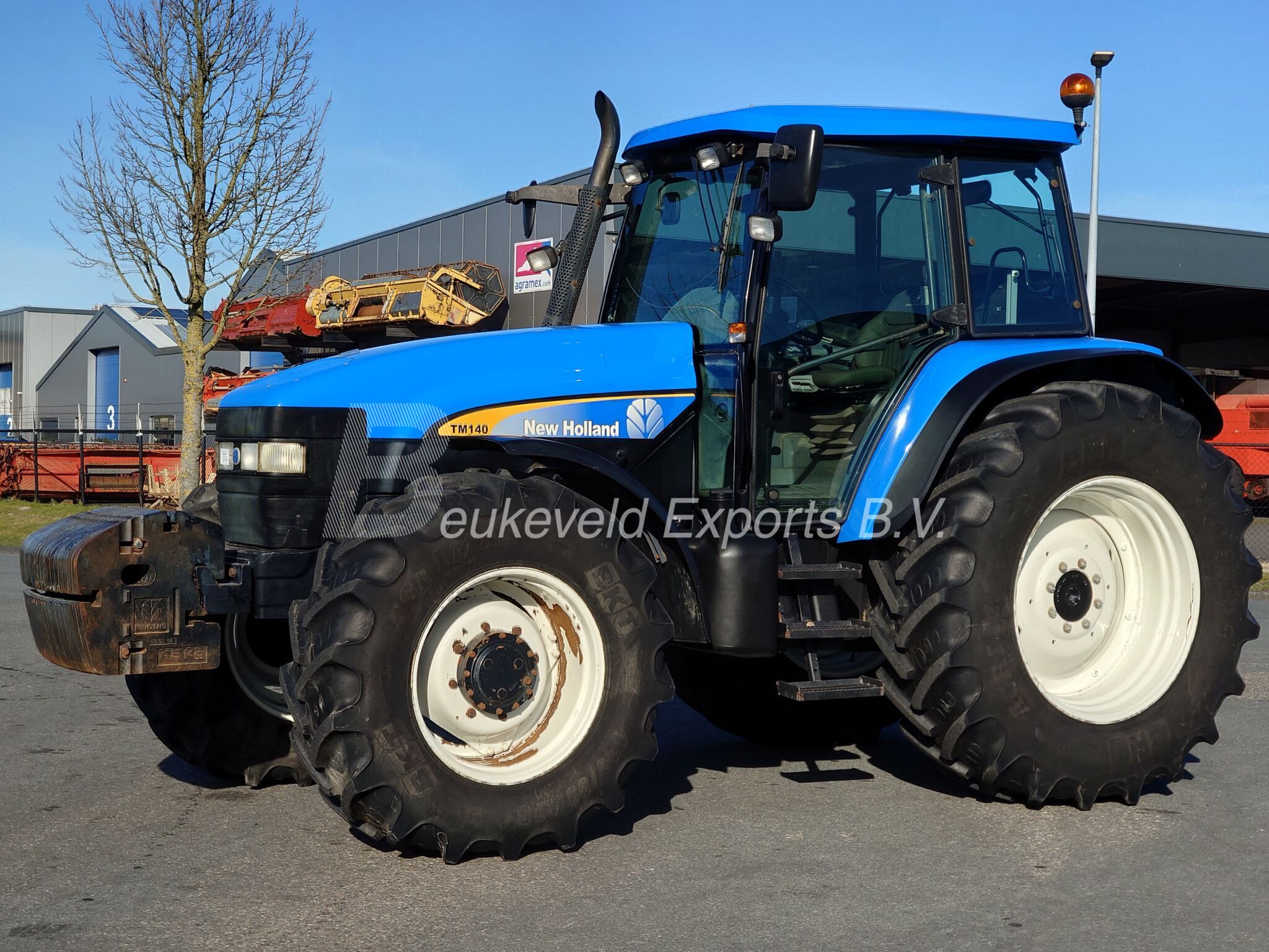 New Holland TM 140 Classic Synchro Command - Beukeveld Exports BV